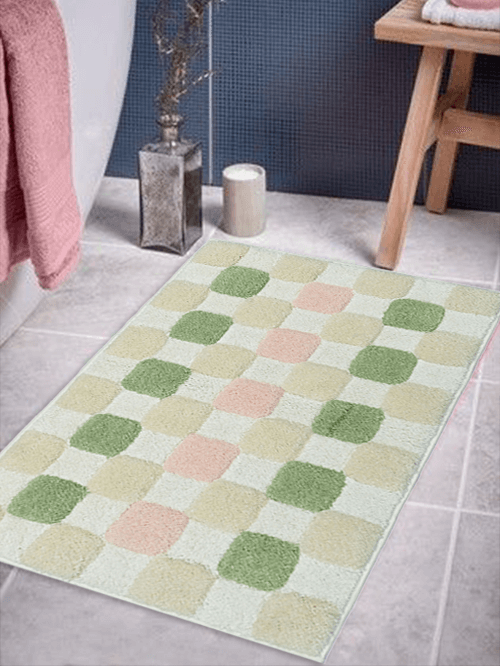 Checkmate - Classy and Sophisticated Tufted Bathmat