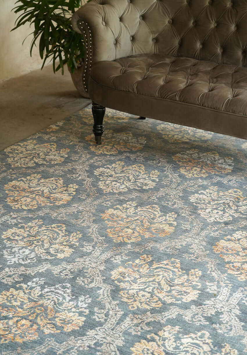 Aurora: Timeless Wool-Blend Classic Area Rug